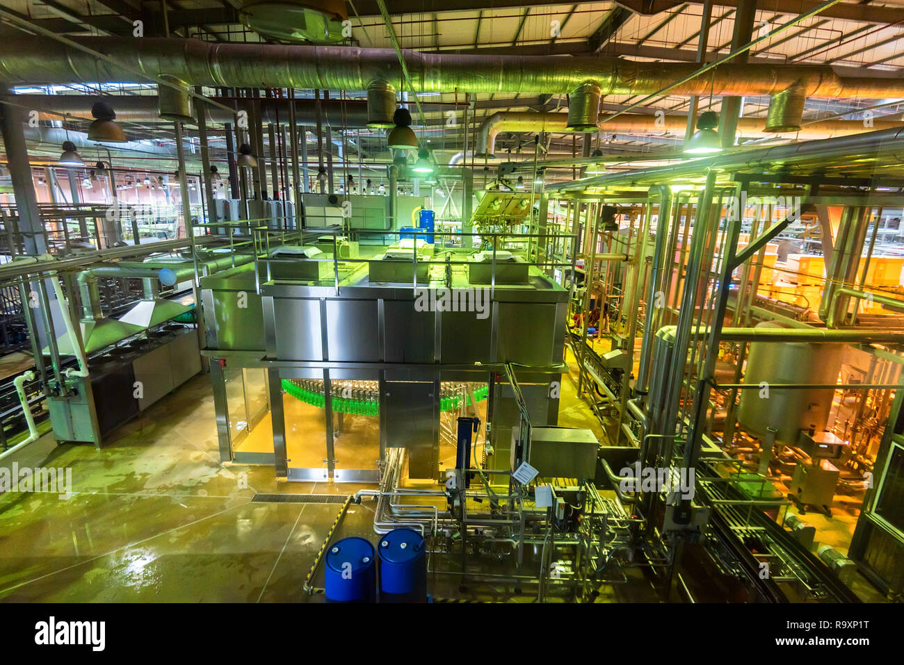 Soft drink manufacturing hi-res stock photography and images - Alamy