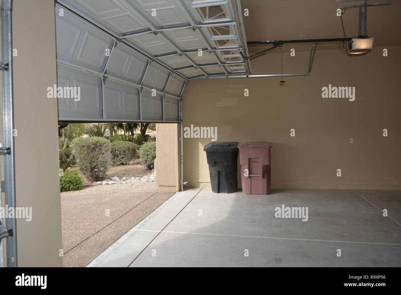 Residential Home Garage Interior Stock Photo - Alamy