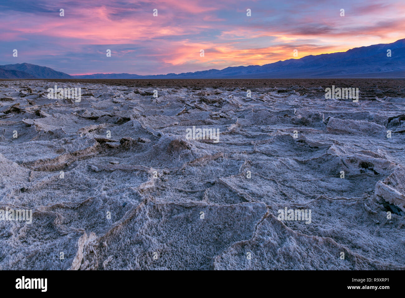 Devils golf course death valley national park hi-res stock photography ...