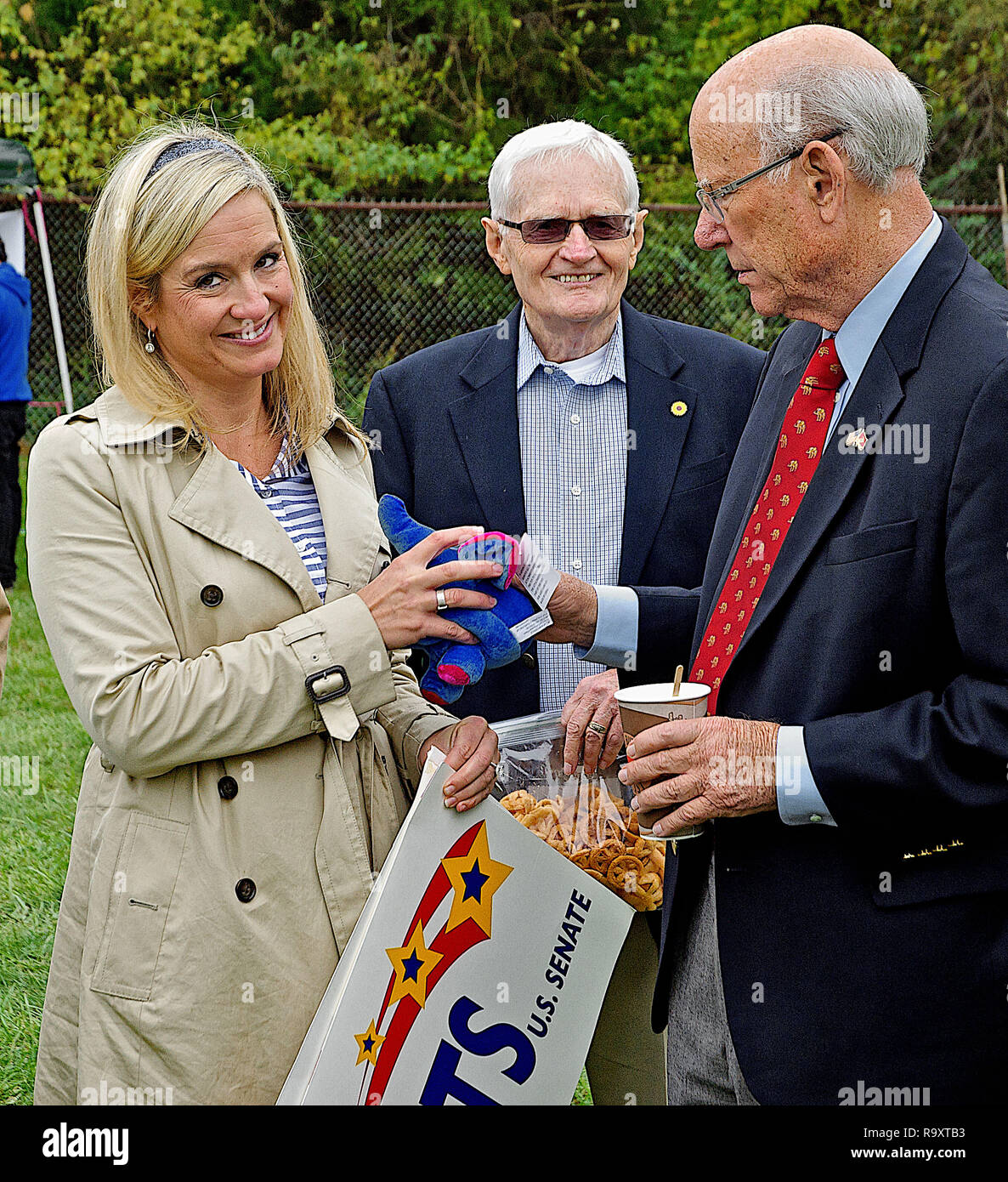 More hands hi-res stock photography and images - Alamy