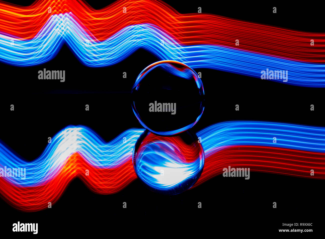 Light painting with a lens ball / crystal ball / glass ball / sphere ...