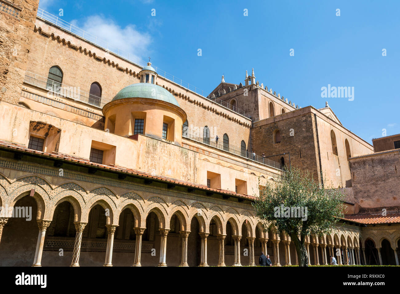 The cloister of the abbey of Monreale at Palermo, Sicily, Italy Stock ...