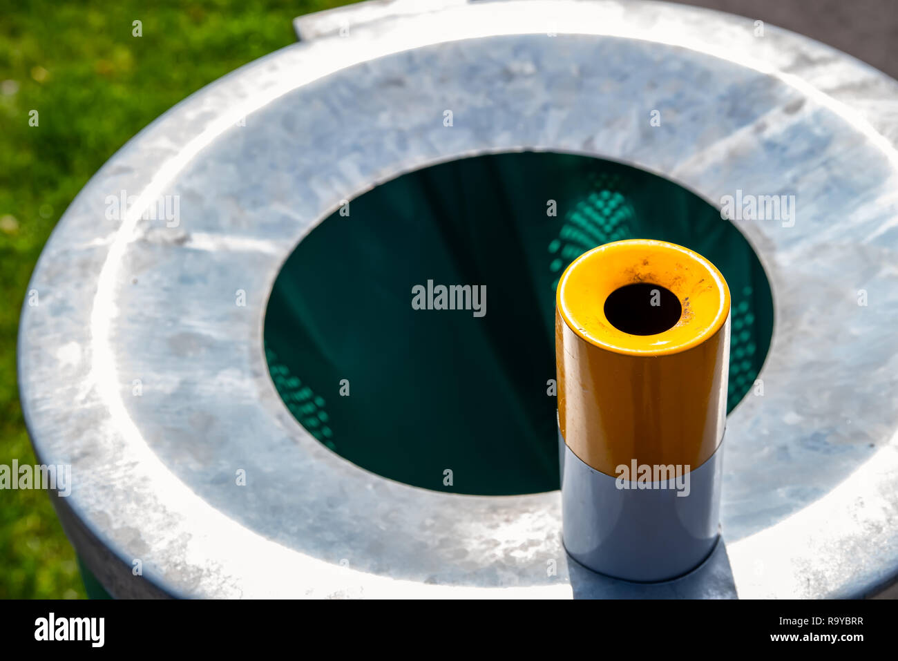 Trash box hi-res stock photography and images - Alamy