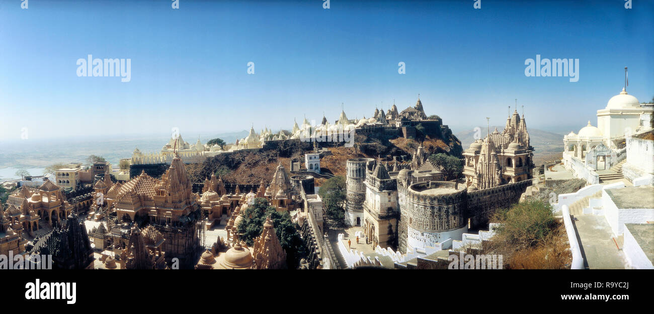 PALITANA JAIN TEMPLE COMPLEX VIEW OF JAIN TEMPLES ON SHATRUNJAY ...