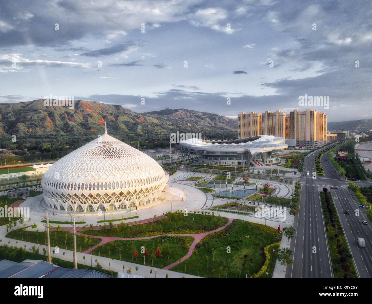 Linxia grand theater hi-res stock photography and images - Alamy