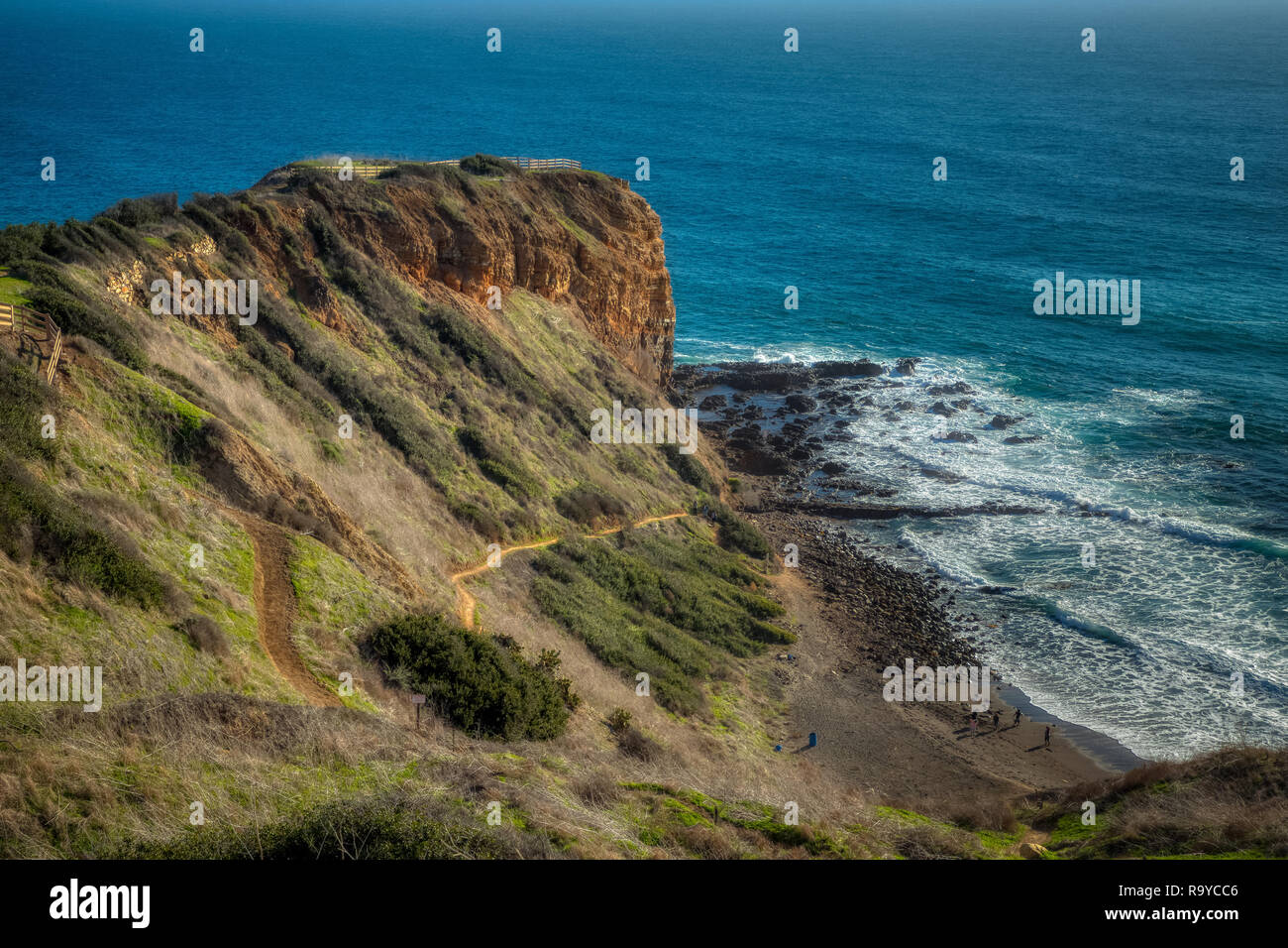 Stunning view of Inspiration Point cliff on a clear sunny day with ...