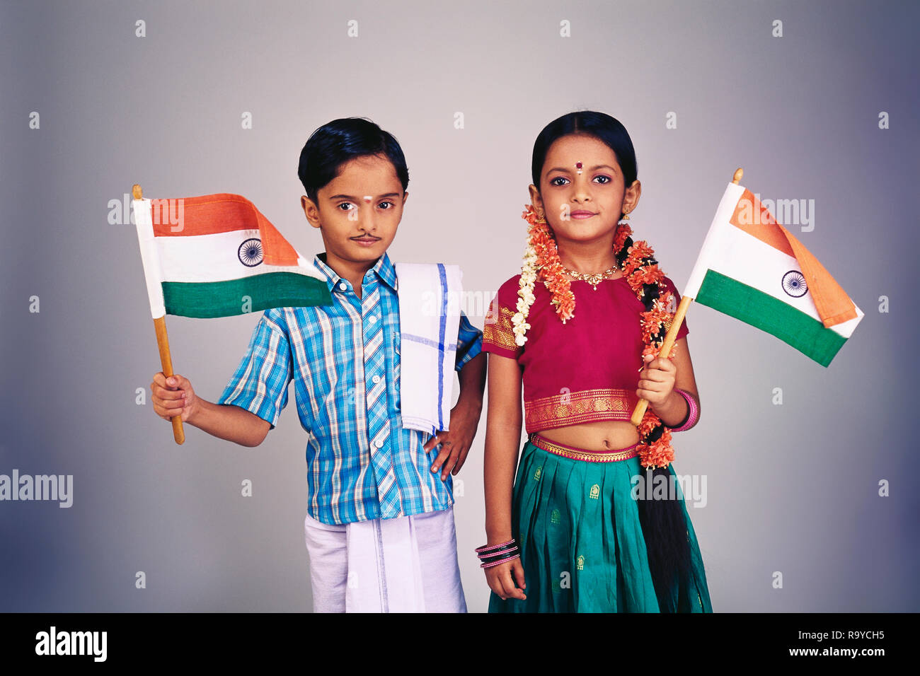 VDA1086 MR#502(boy) & MR#503(girl) South Indian boy & girl wearing ...