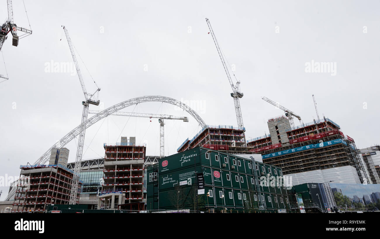 Wembley stadium during construction hi-res stock photography and images ...