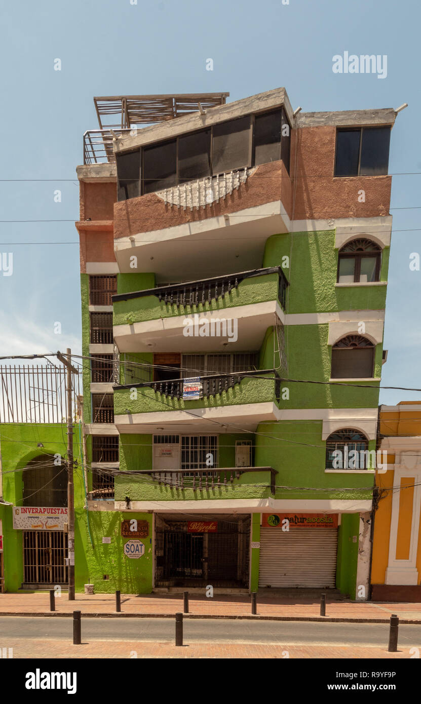 5 Story Building High Resolution Stock Photography and Images - Alamy