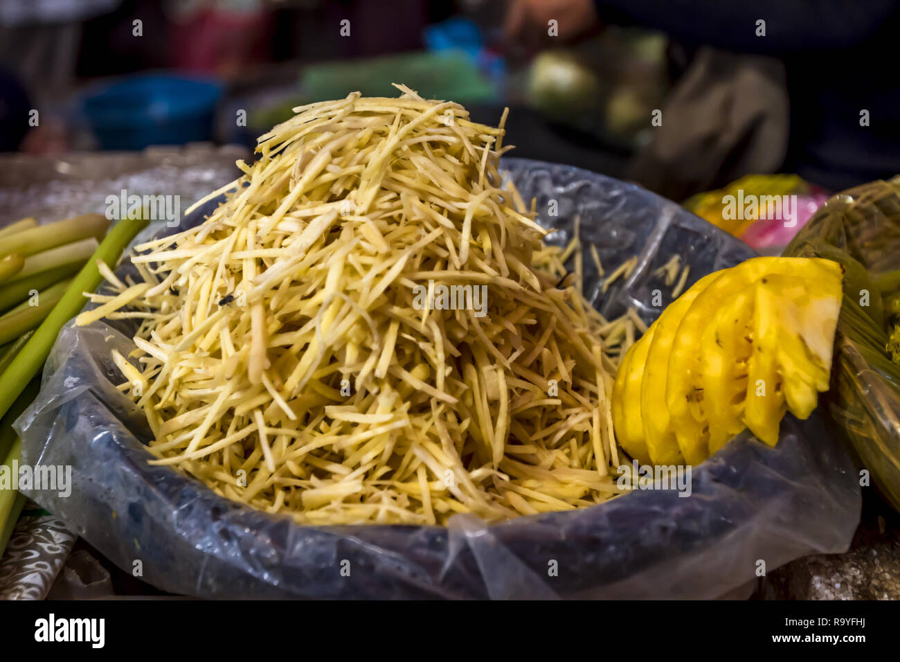 Shredded ginger hi-res stock photography and images - Alamy