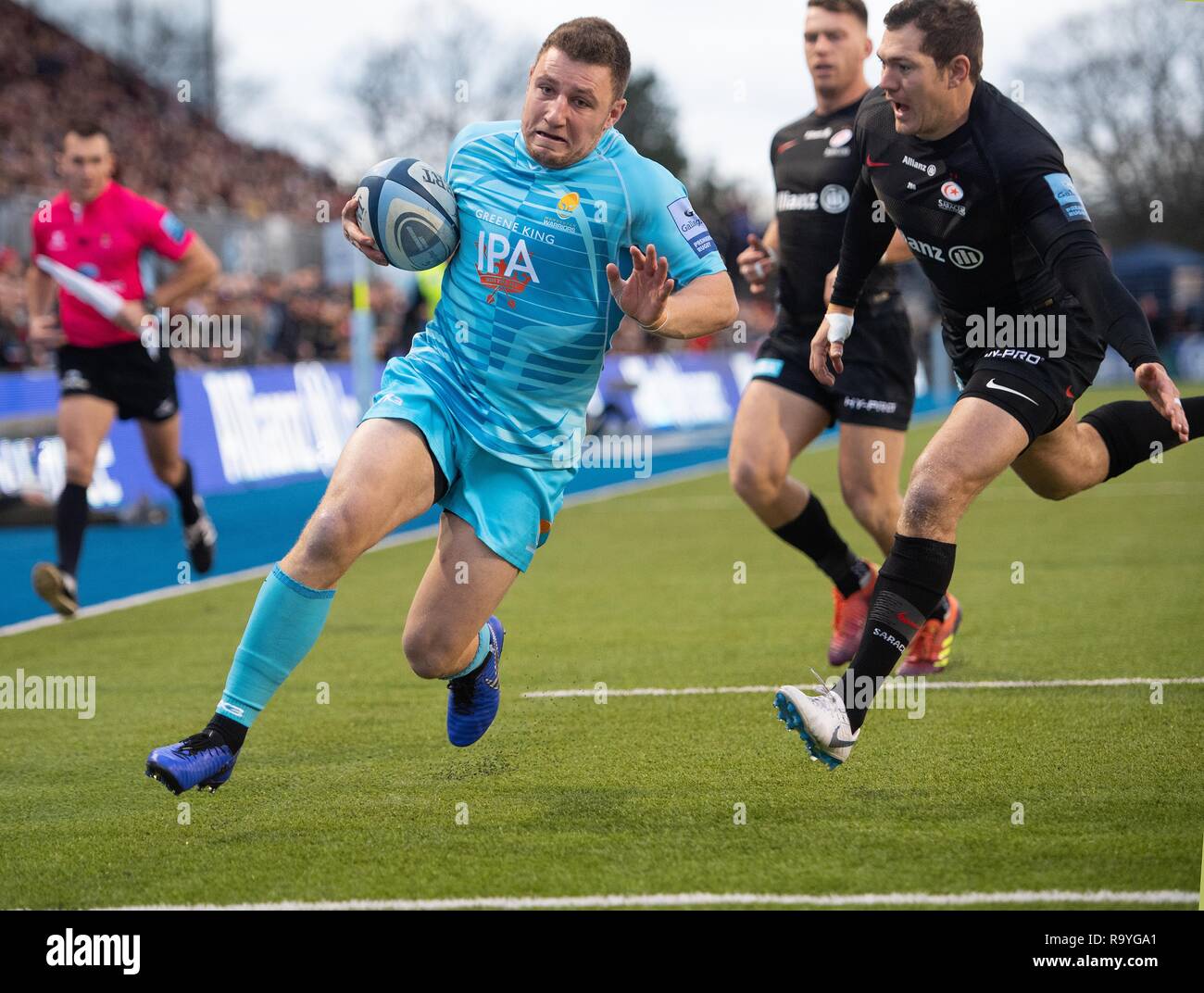 Worcester warriors duncan weir scores hi-res stock photography and ...