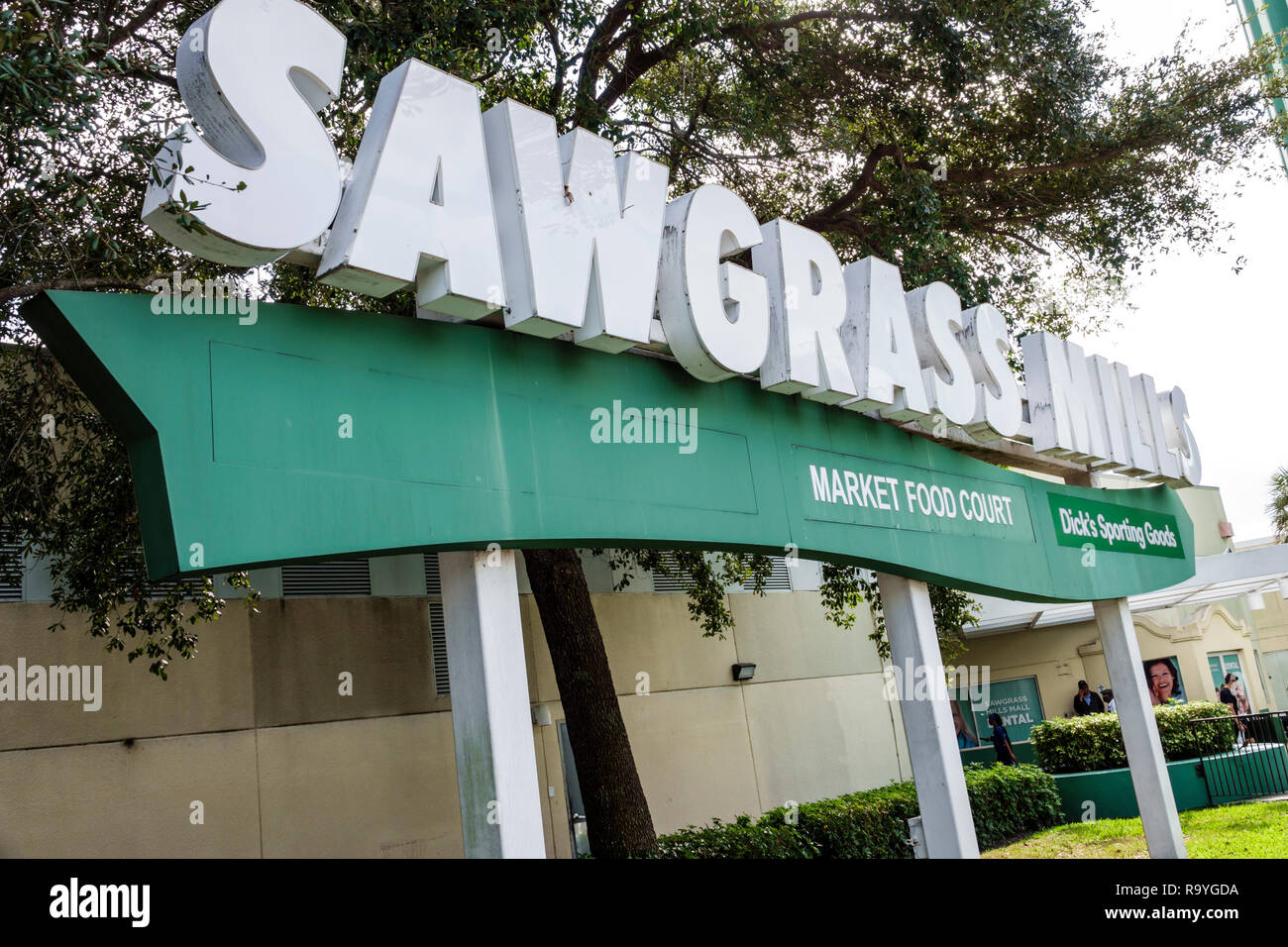 Sawgrass entrance hi-res stock photography and images - Alamy