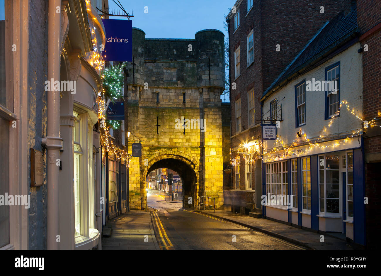 York city walls at night hi-res stock photography and images - Alamy