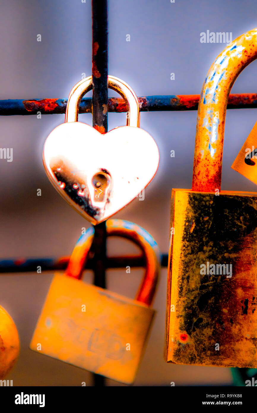 Materialism symbol hi-res stock photography and images - Alamy