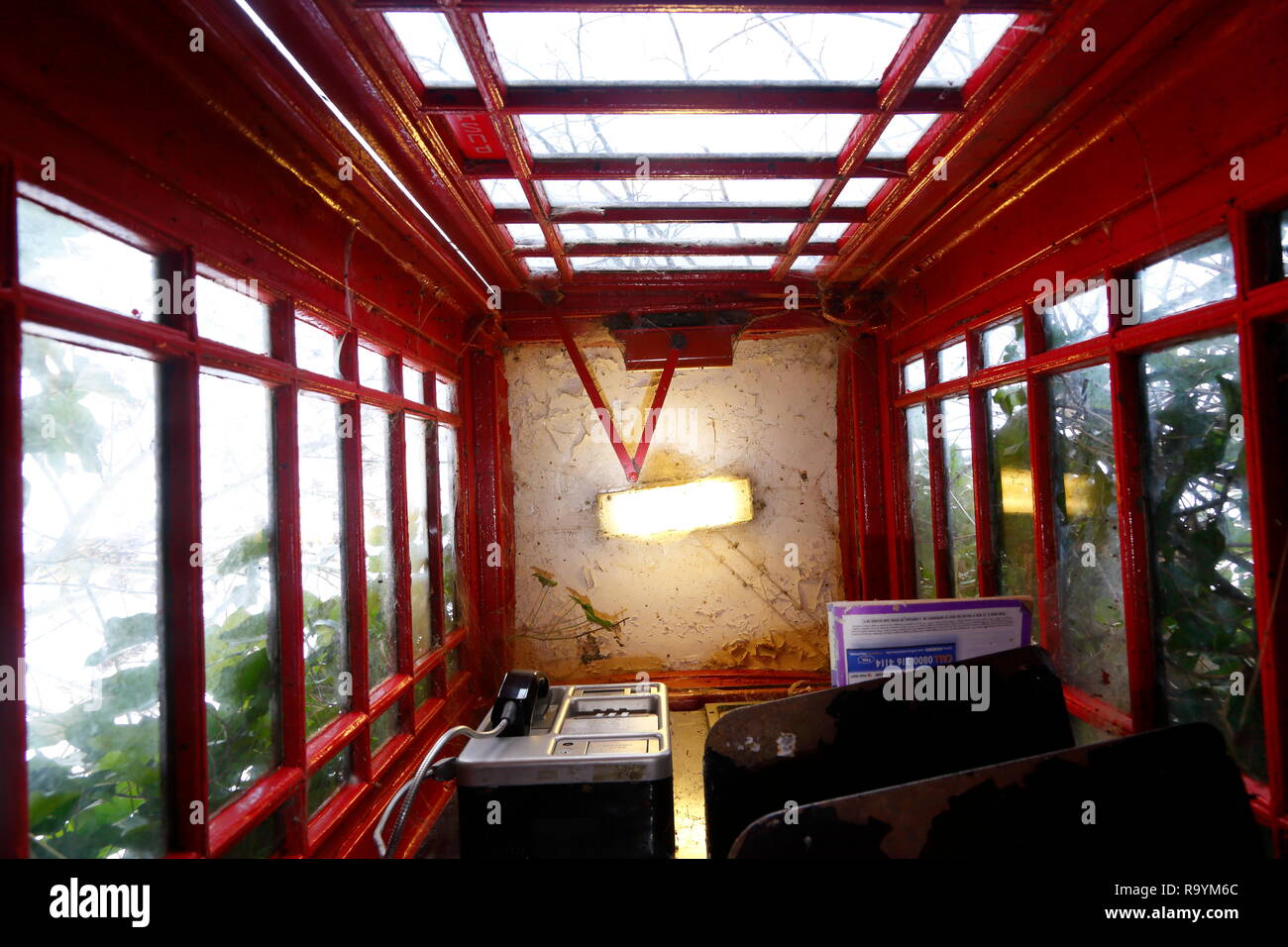 Inside telephone box hi-res stock photography and images - Alamy