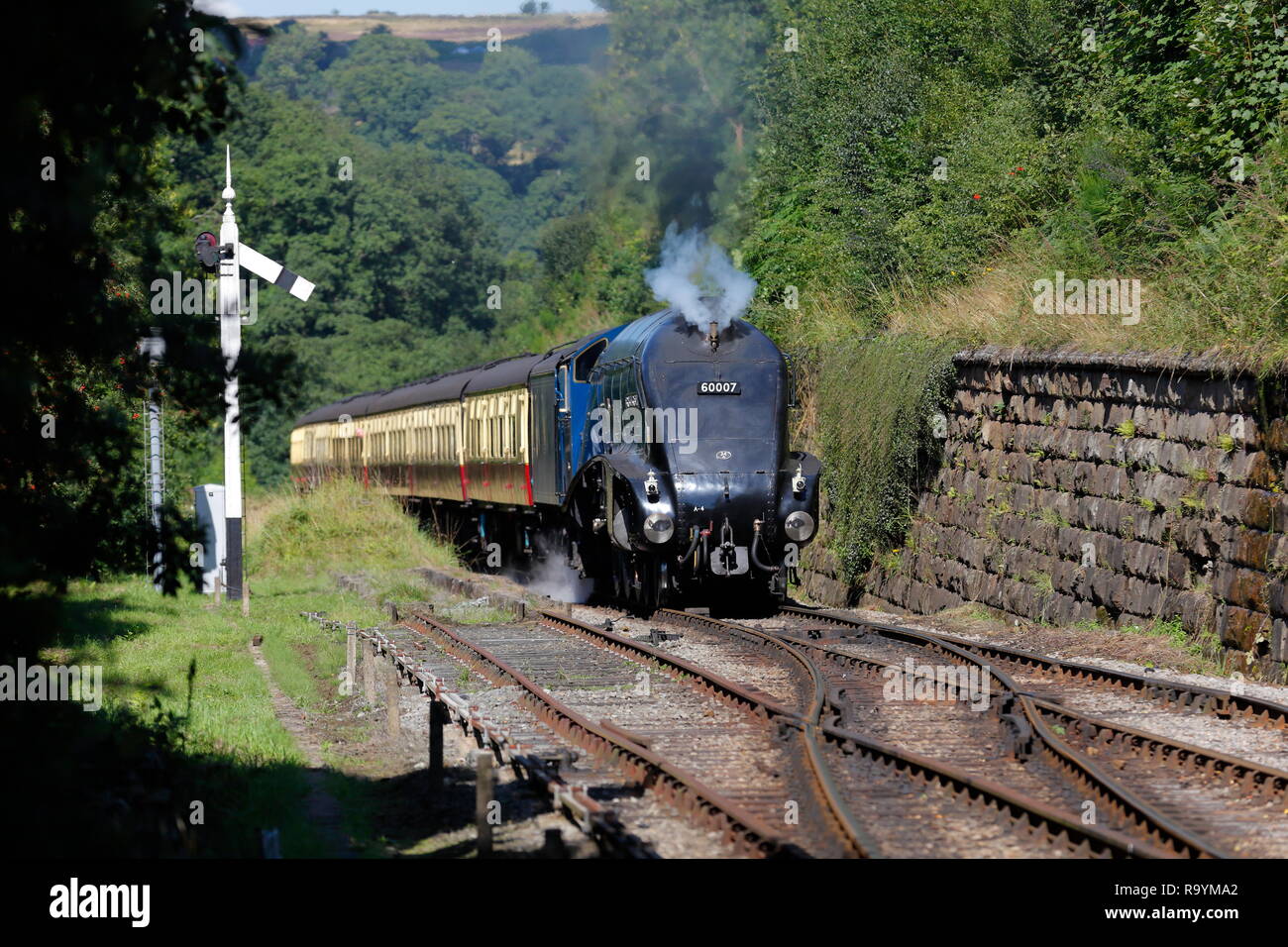 60007 Sir Nigel Gresley Steam Locomotive on the North Yorkshire Moors ...