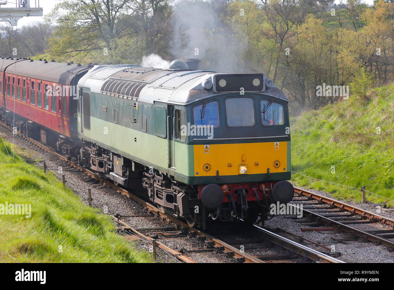 Class 25 locomotive hi-res stock photography and images - Alamy
