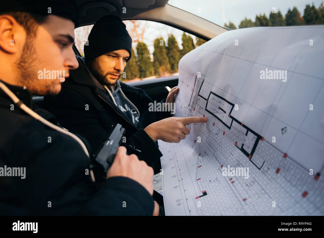 Two armed robbers hi-res stock photography and images - Alamy