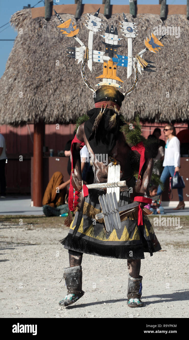 Apache crown dancer hi-res stock photography and images - Alamy
