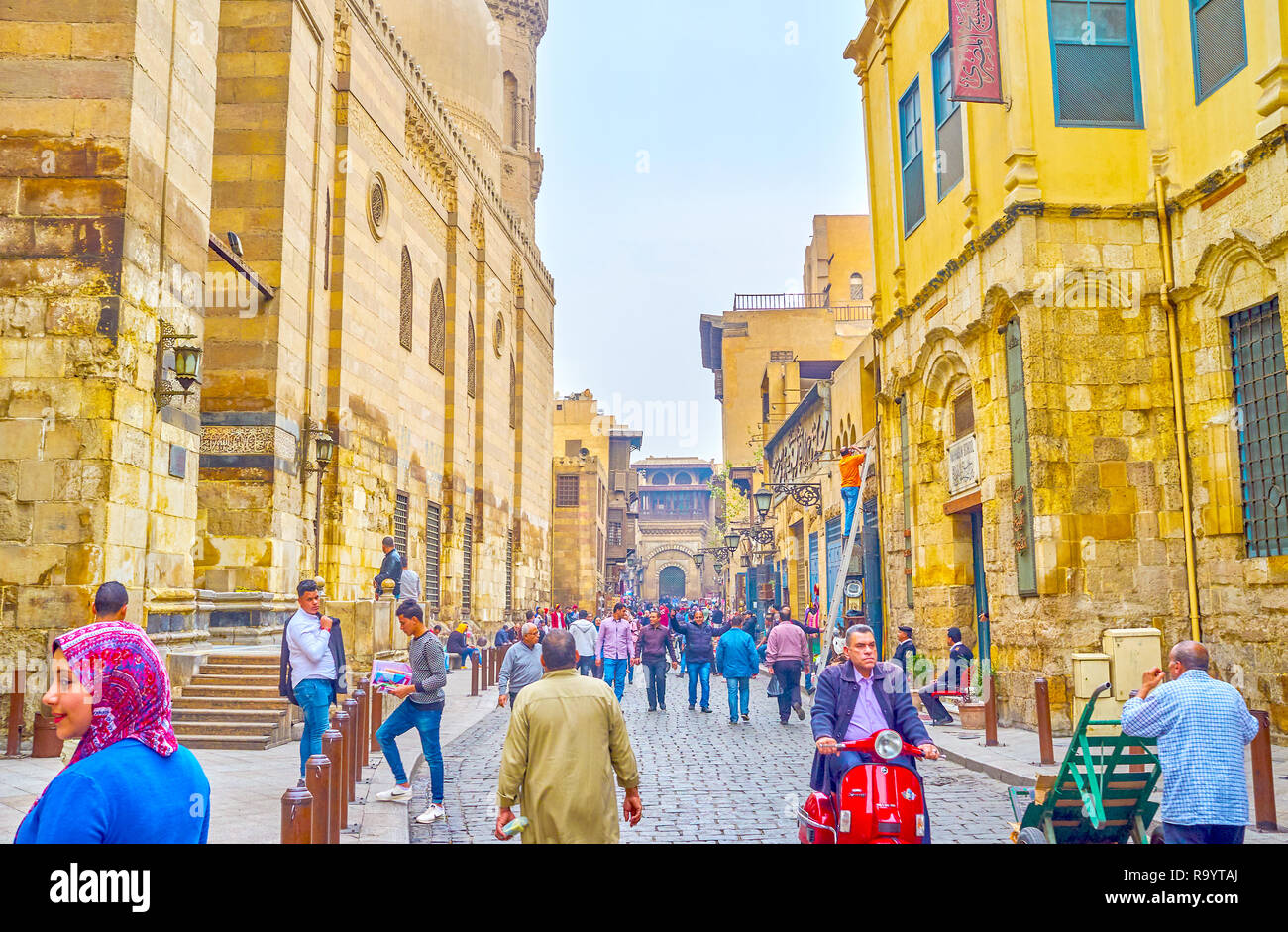 CAIRO, EGYPT - DECEMBER 20, 2017: The historic Al-Muizz street in ...