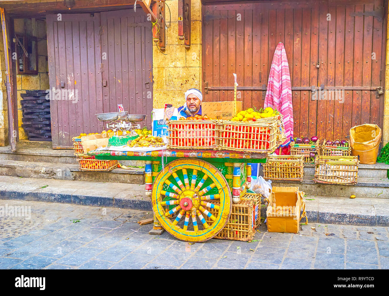Grocery store in cairo hi-res stock photography and images - Alamy