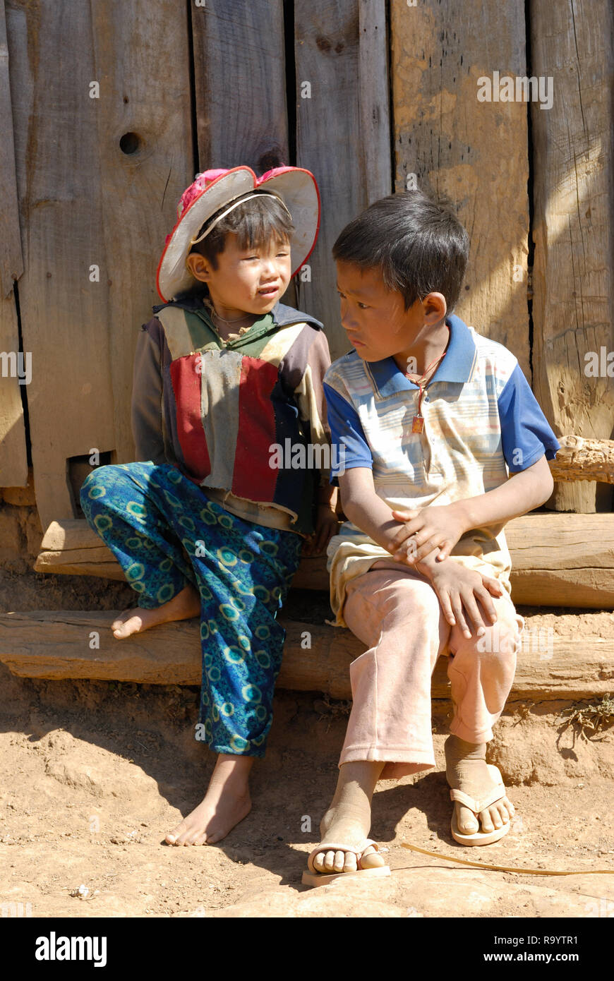 Volksstamm palaung hi-res stock photography and images - Alamy