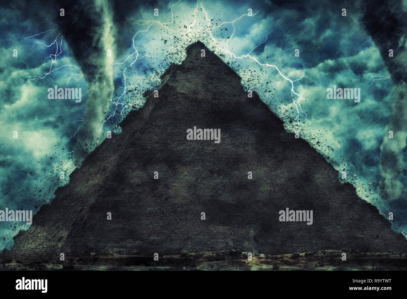 Egypt pyramid and the stone Sphinx on the Giza platou during the heavy ...