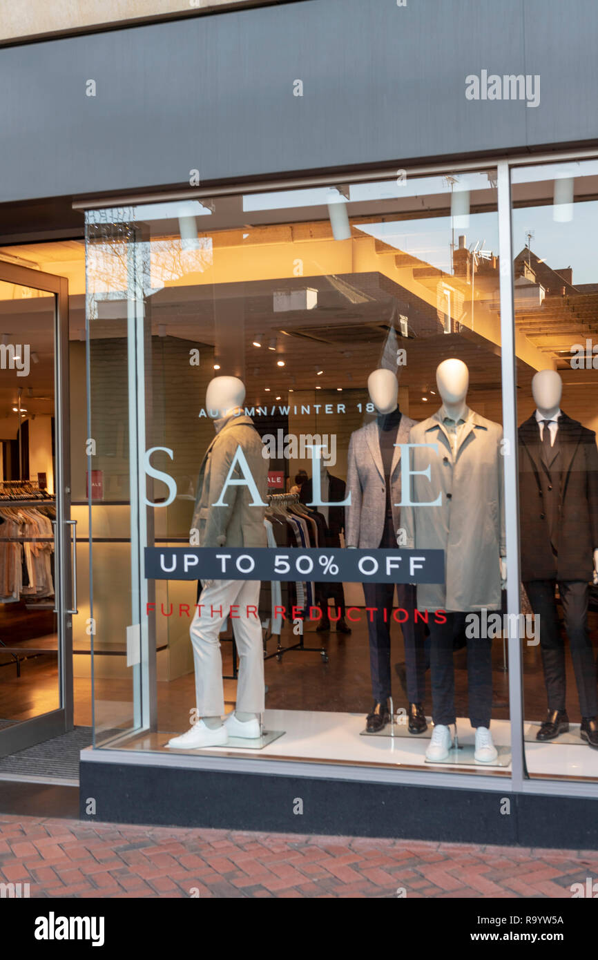 John lewis christmas shop window hi-res stock photography and images ...