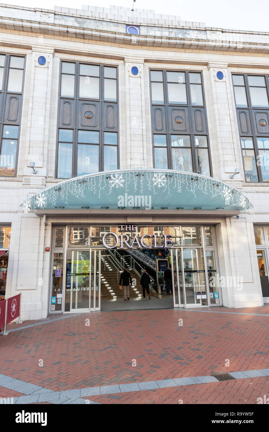 Shoppers Oracle Shopping Centre In Reading High Resolution Stock ...