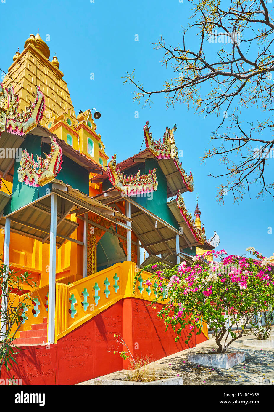 The rich decoration of the Image House of U Min Thonze Caves with ...