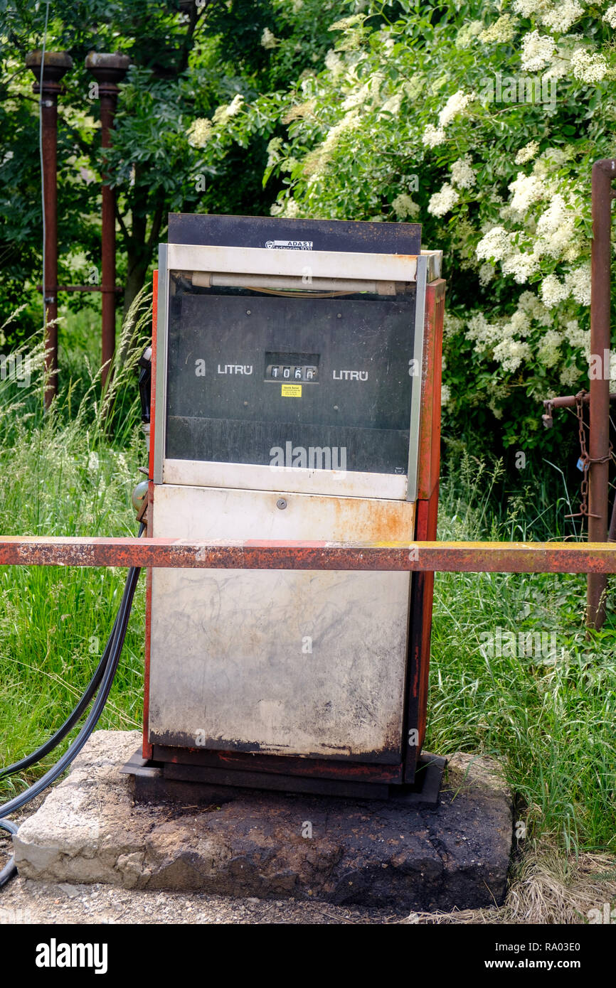 Petrol pump out order hi-res stock photography and images - Alamy