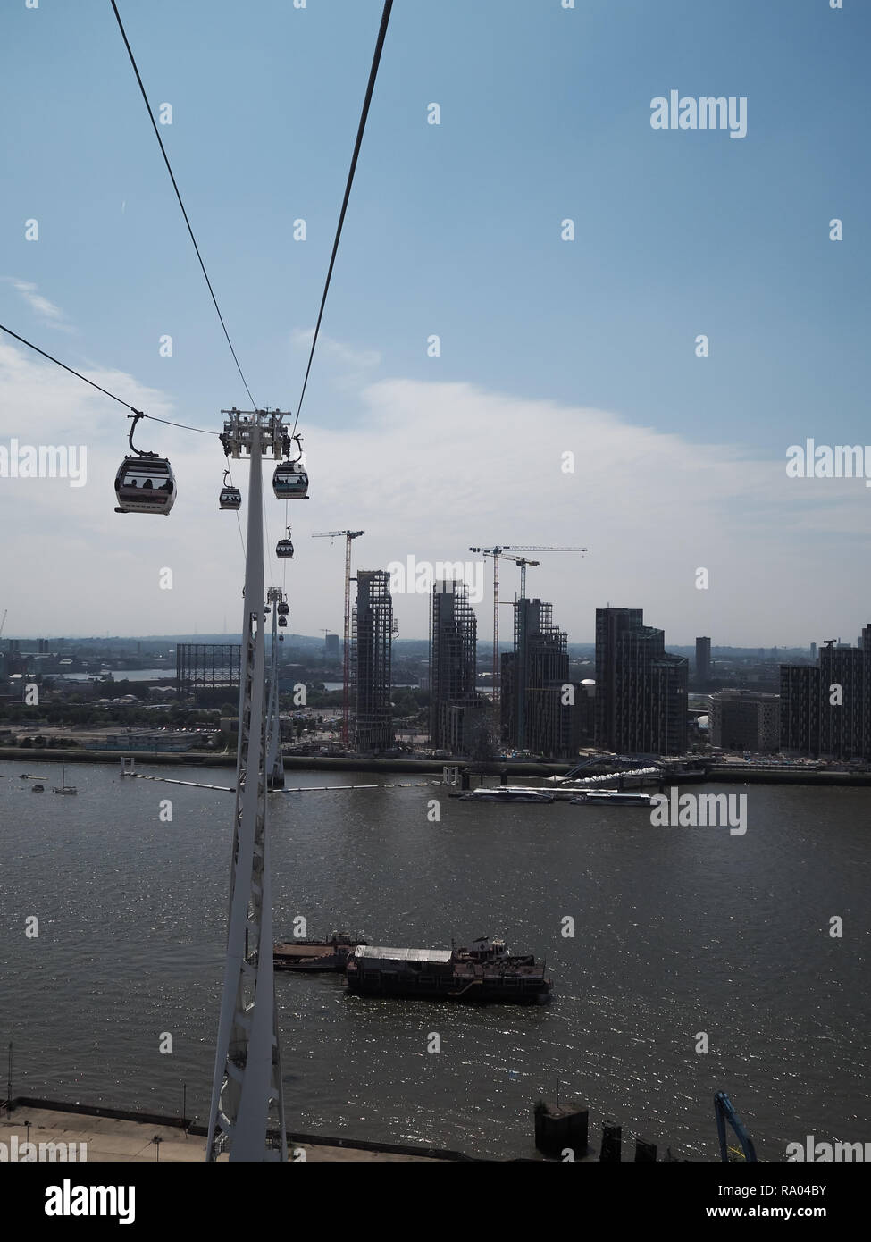 Cable car construction hi-res stock photography and images - Alamy