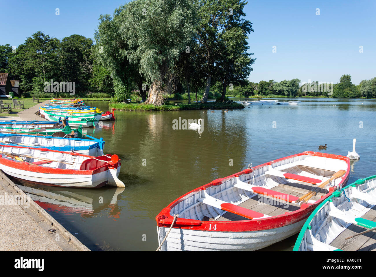 Rowing boats thorpeness hi-res stock photography and images - Alamy