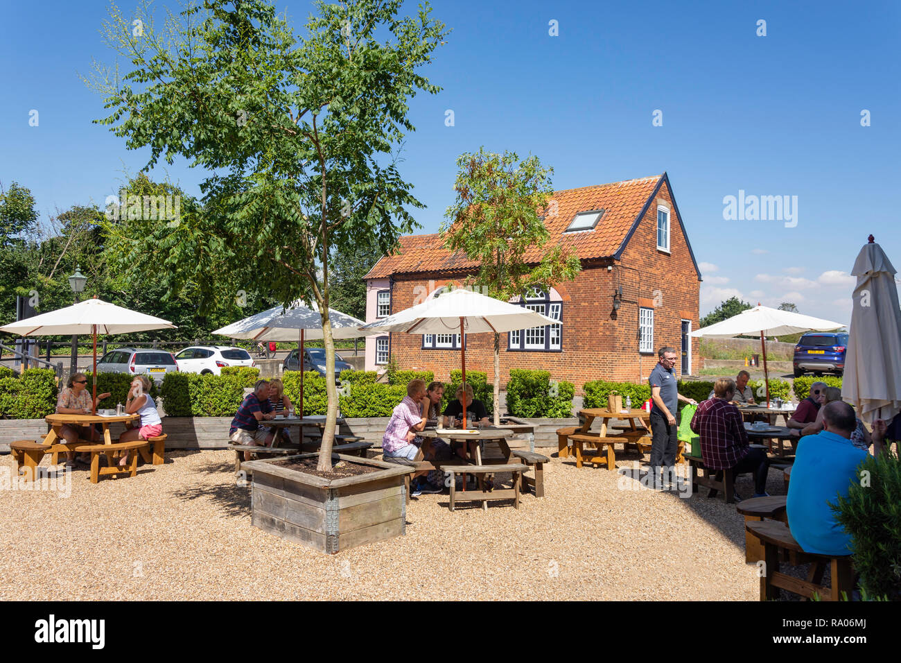 Outdoor cafe at Snape Maltings, Snape Bridge, Snape, Suffolk, England ...