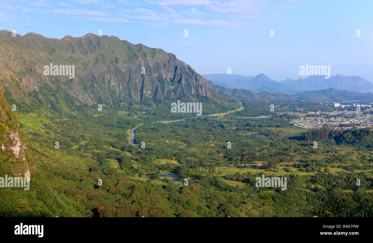 Koolau mountain range hi-res stock photography and images - Alamy