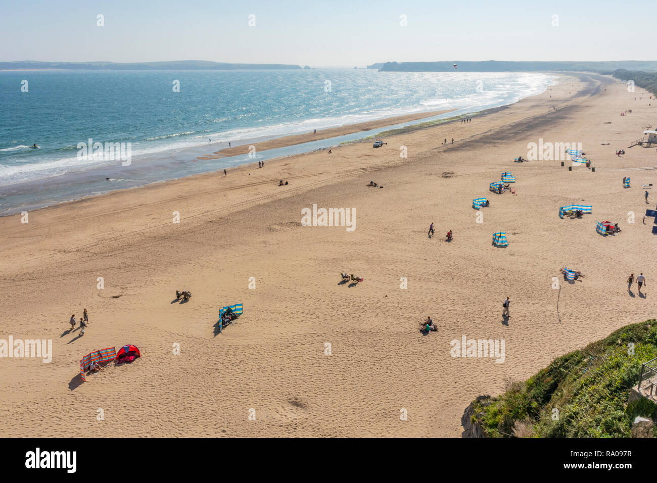 Tenby town streets hi-res stock photography and images - Alamy