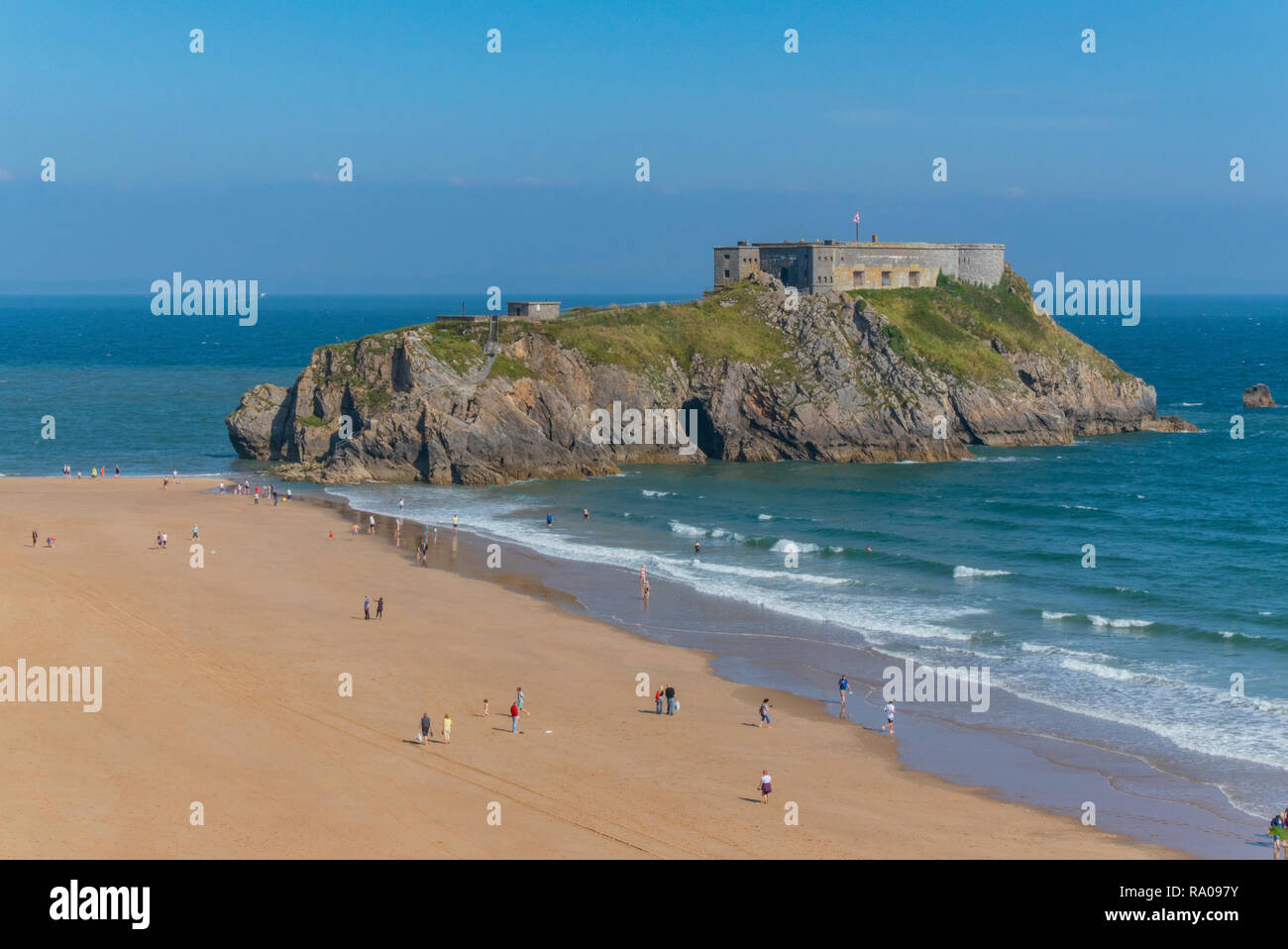 Tenby town street hi-res stock photography and images - Alamy
