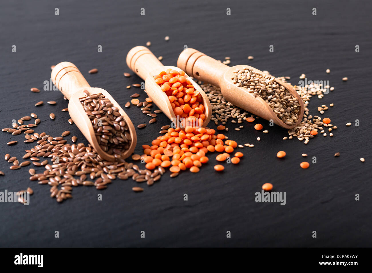 Flax seed linseed food grain hi-res stock photography and images - Alamy