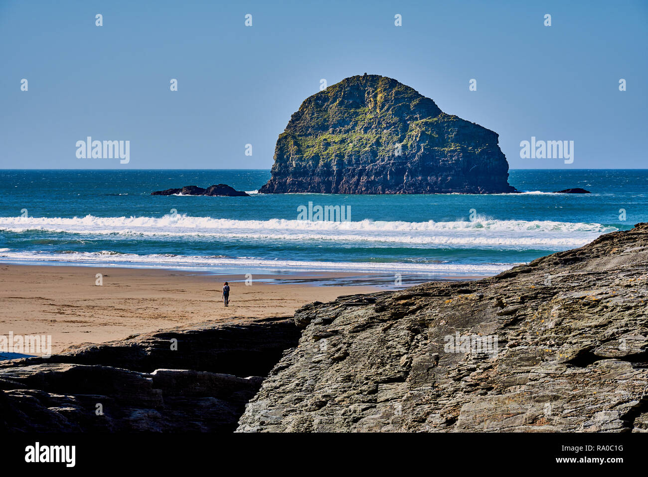 Gull rock cornwall hi-res stock photography and images - Alamy