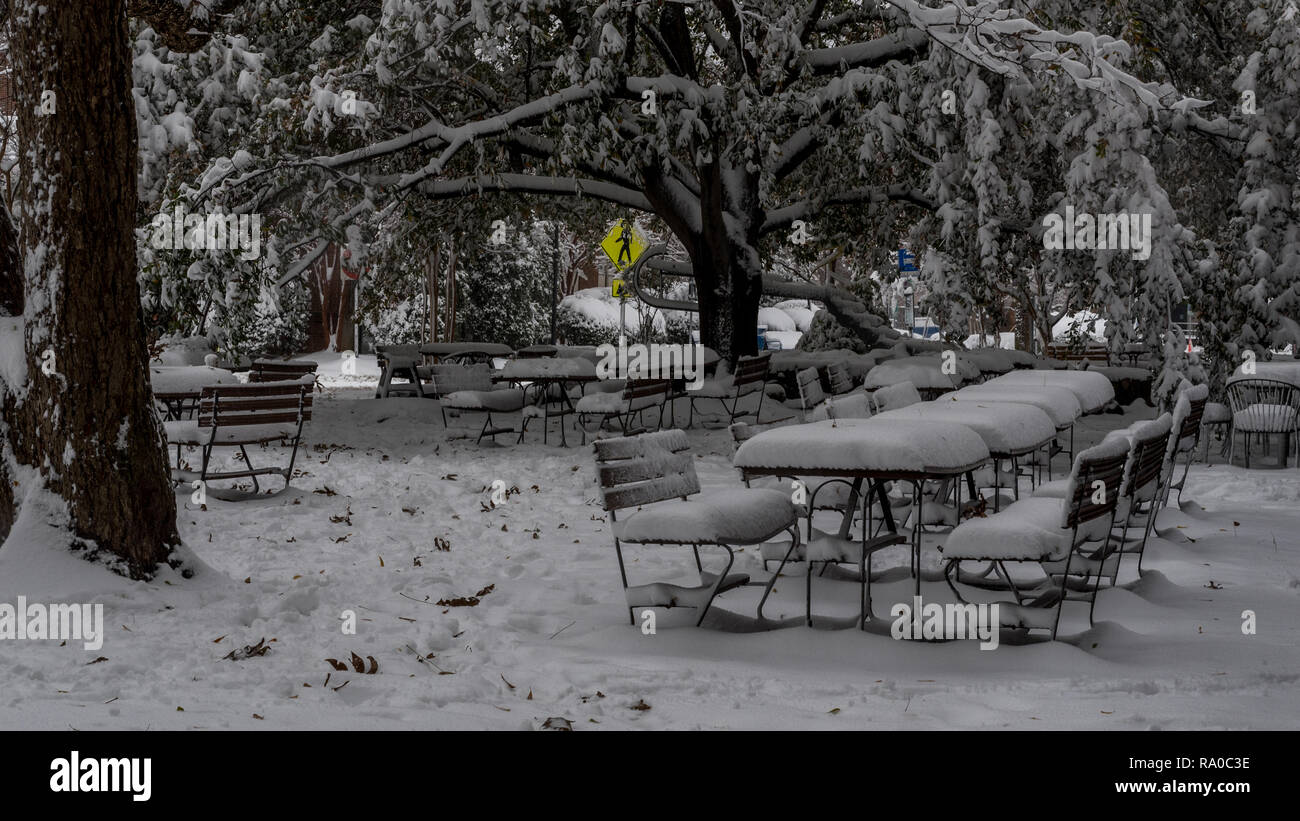 Picnic table benches hi-res stock photography and images - Alamy