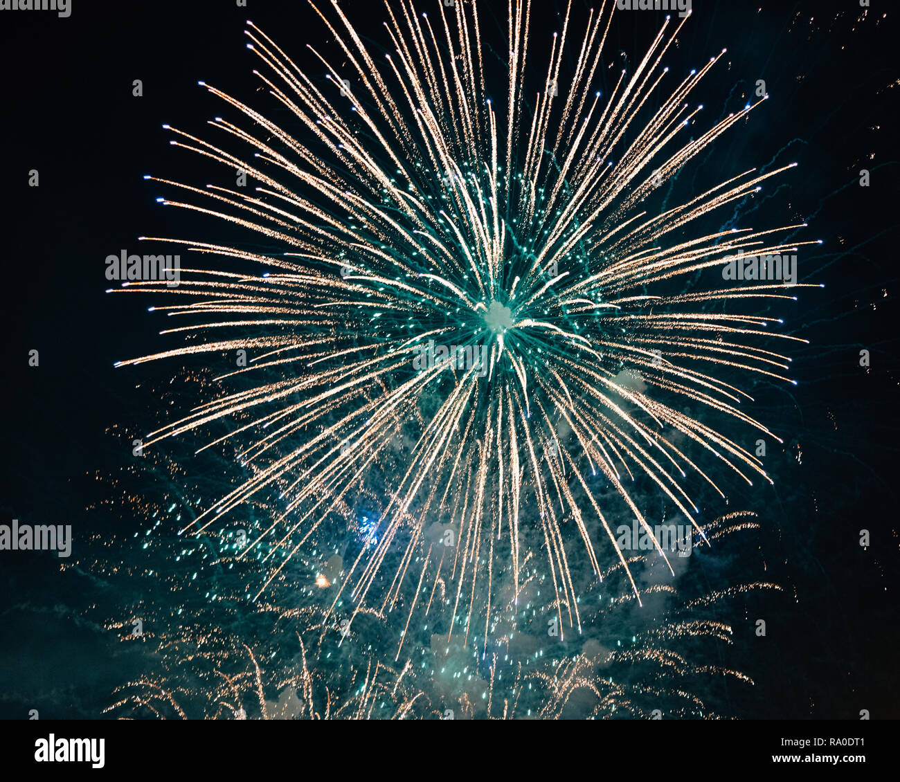 Illuminating the night hi-res stock photography and images - Alamy
