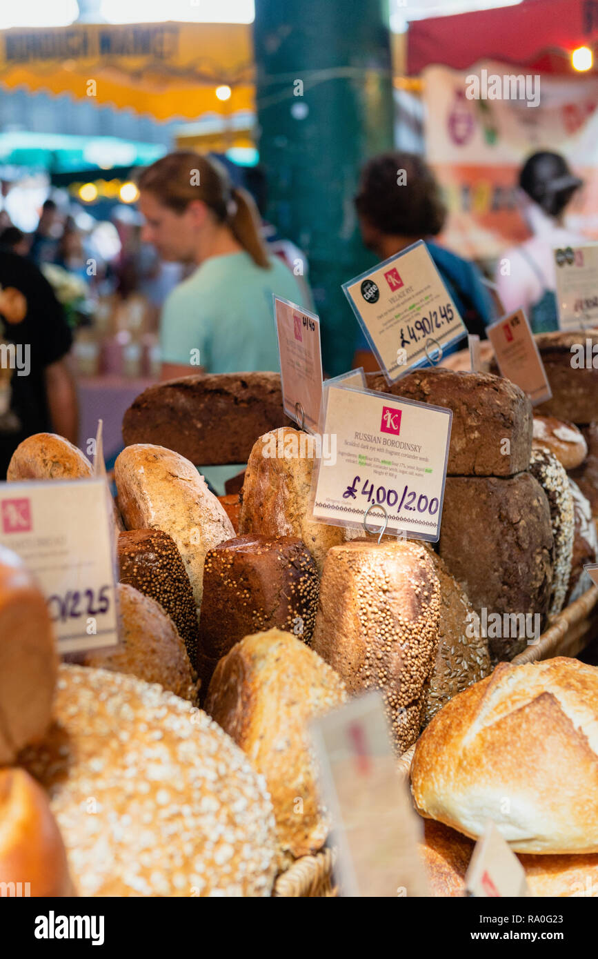 London borough of southwalk hi-res stock photography and images - Alamy