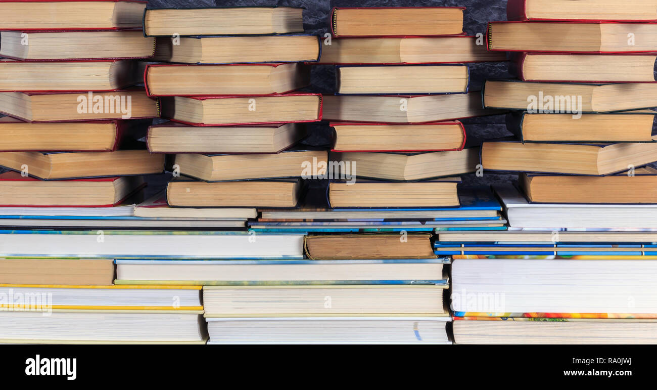 Stacks of old books hi-res stock photography and images - Alamy