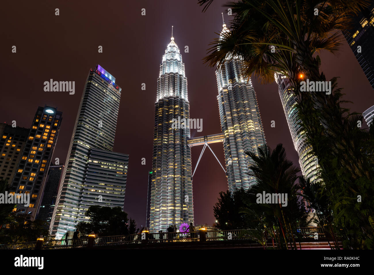Klcc twin tower hi-res stock photography and images - Alamy