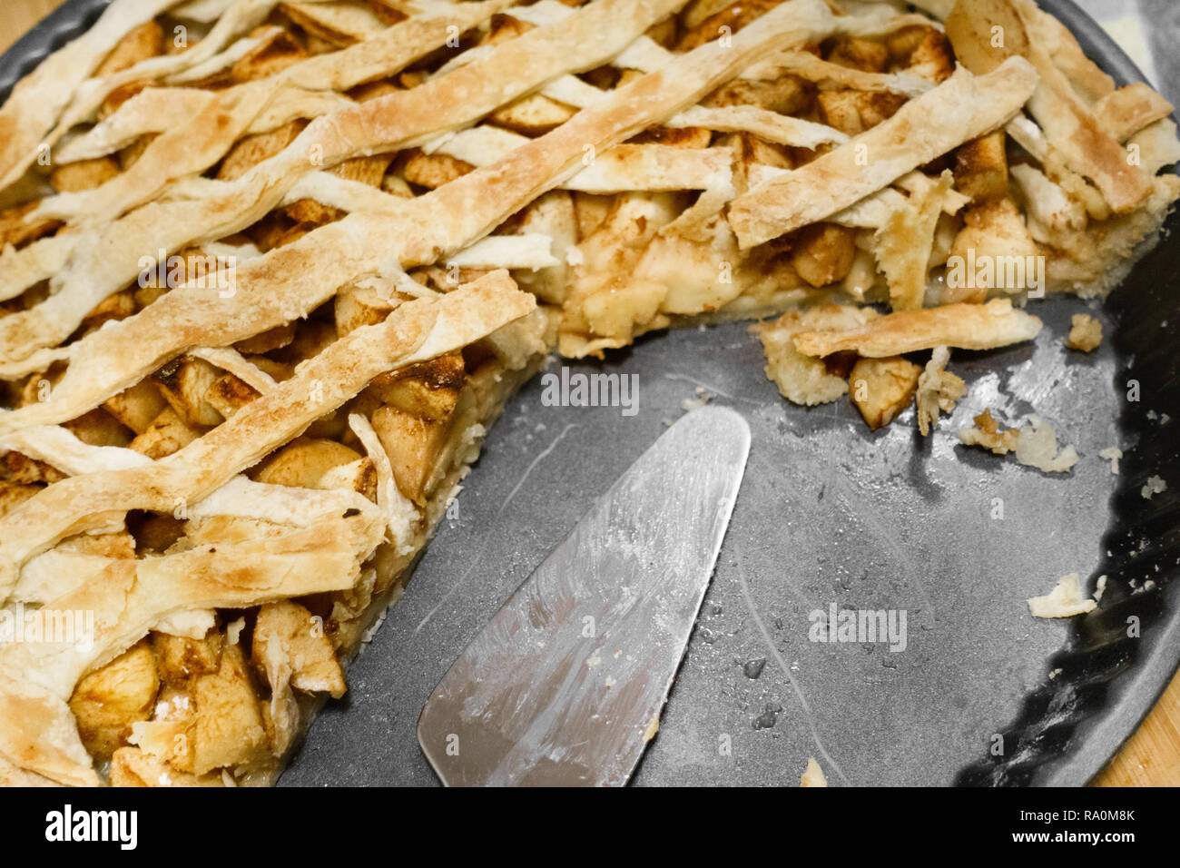 Baked apple pie on tray Stock Photo - Alamy
