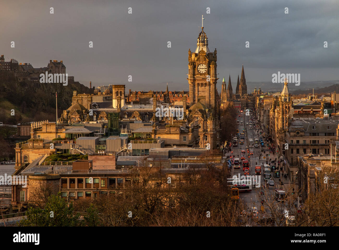 Edinburgh carlton sunrise hi-res stock photography and images - Alamy