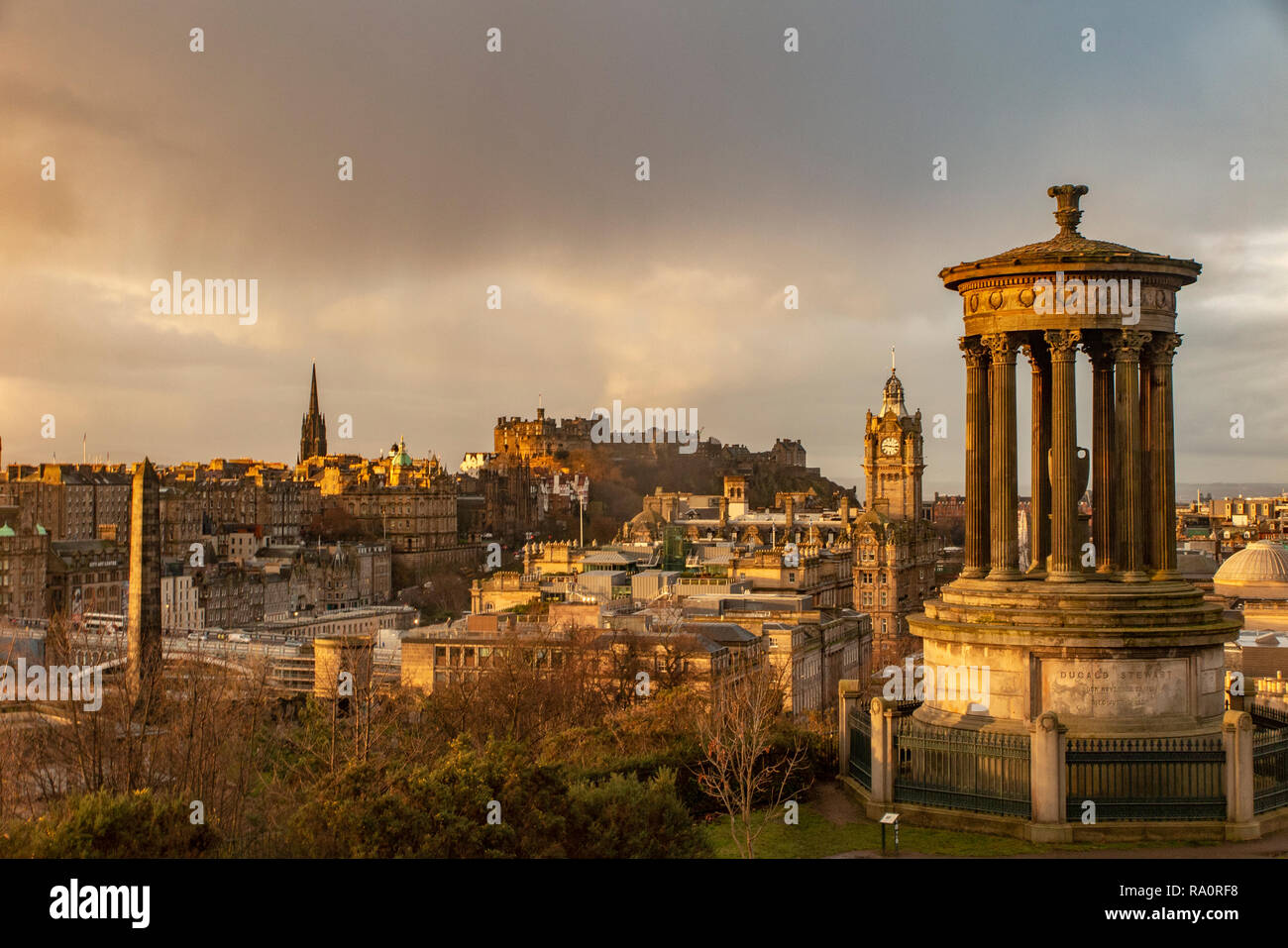 Edinburgh carlton sunrise hi-res stock photography and images - Alamy