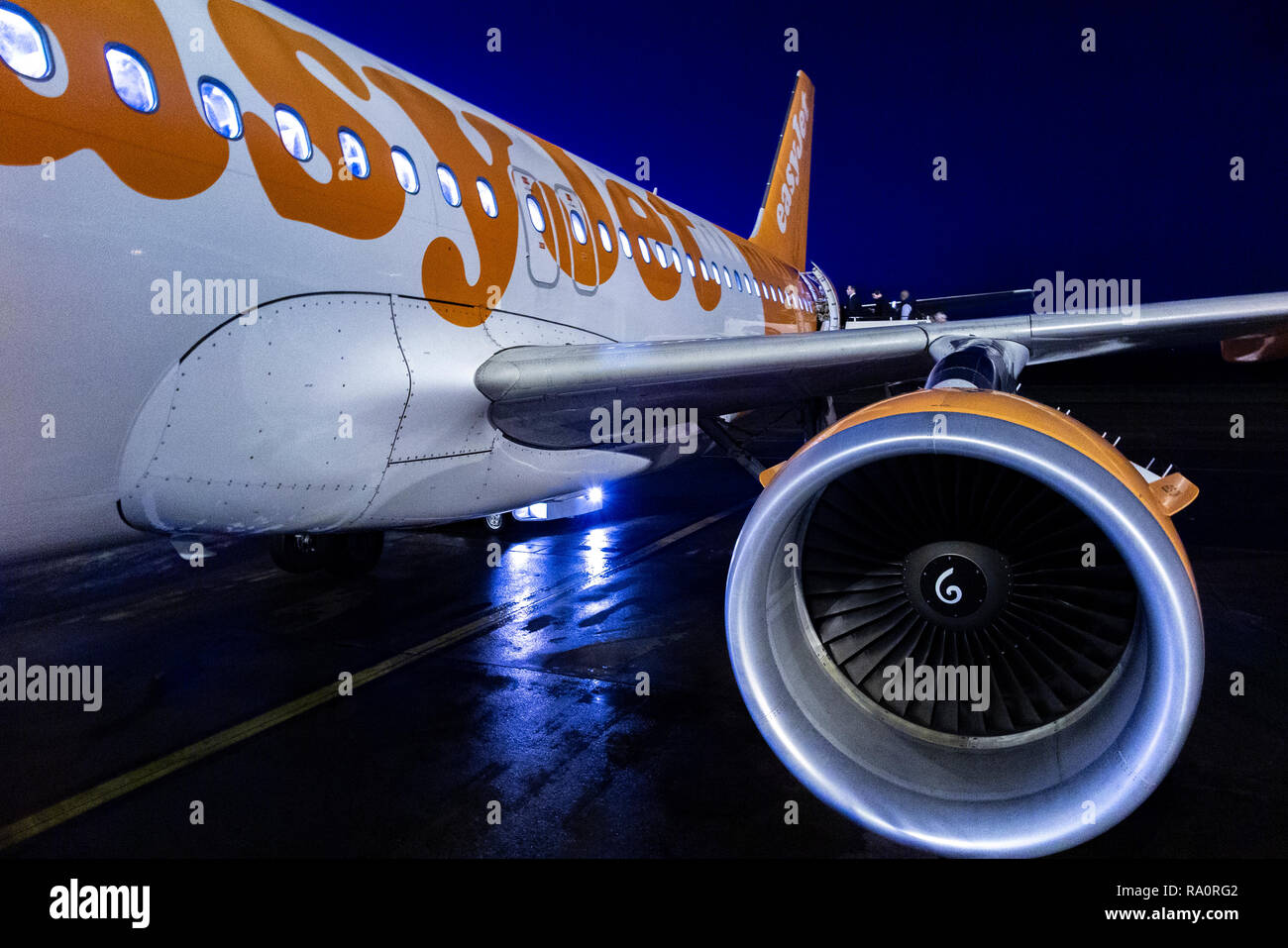 Boarding Plane Easyjet Luggage High Resolution Stock Photography and ...