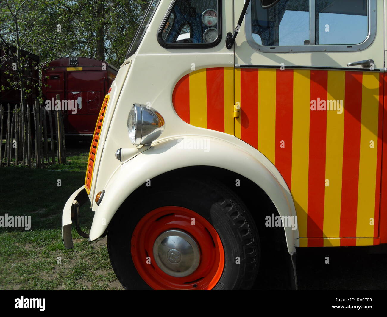 Yellow Ice Cream Van High Resolution Stock Photography and Images - Alamy