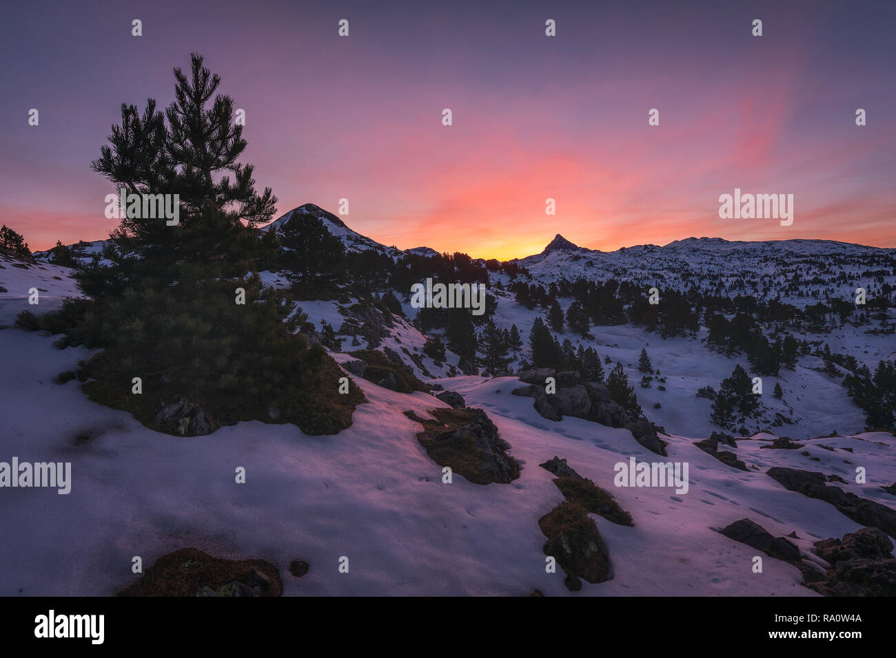 Larra massif hi-res stock photography and images - Alamy